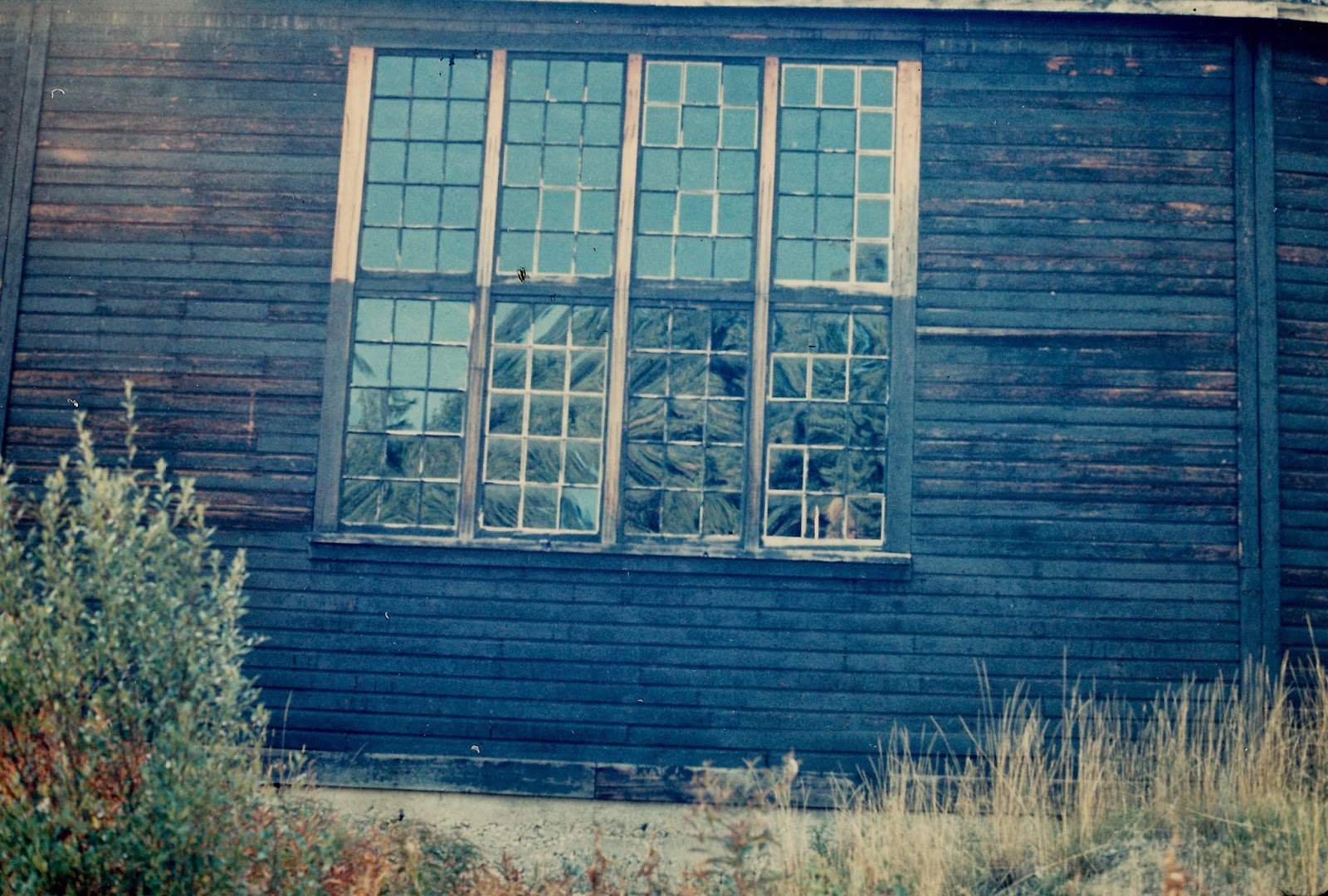 KETTLE VALLEY MODEL RAILWAY: BROOKMERE ROUNDHOUSES, III