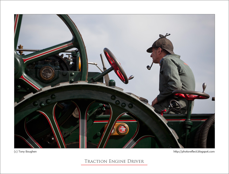 PhotoReflect: Pipes and traction engines