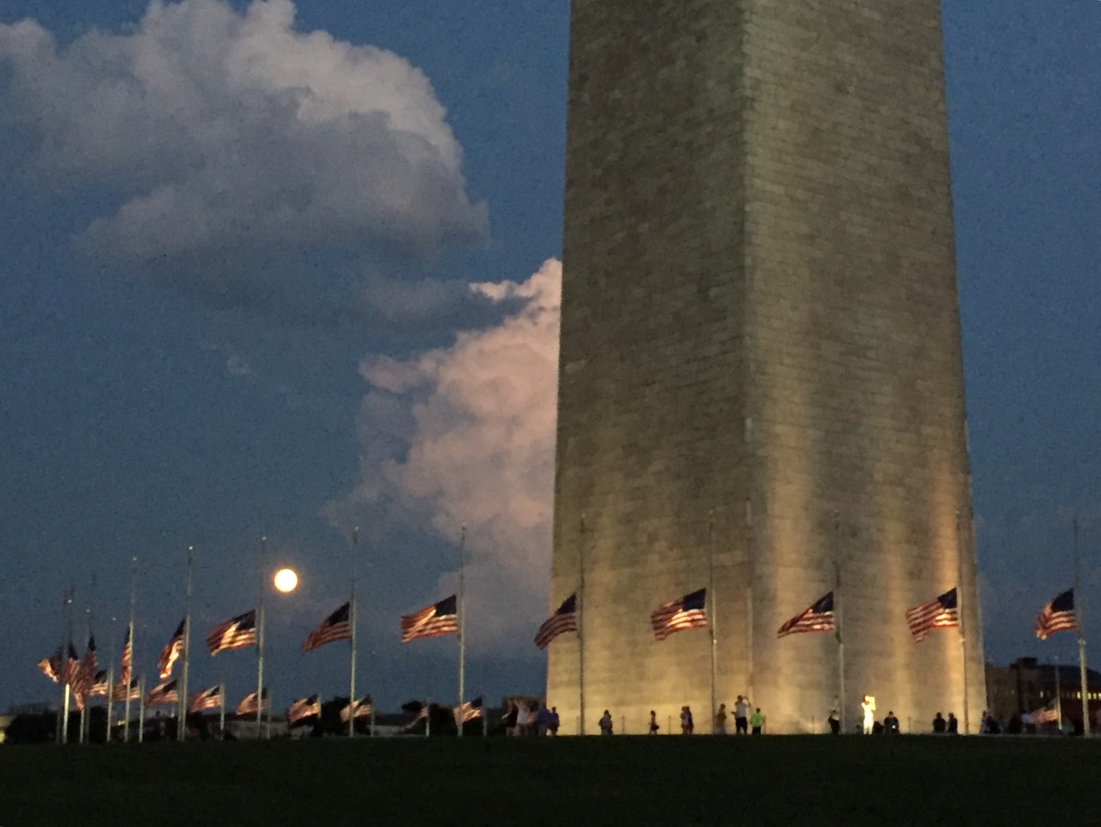 Full Moon Rising over Washington Monument [Stellar Neophyte Astronomy Blog]