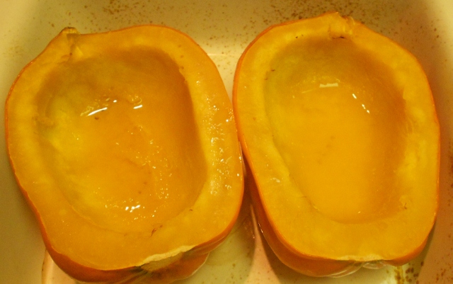 Baking Banquet: BASIC BAKED ACORN SQUASH
