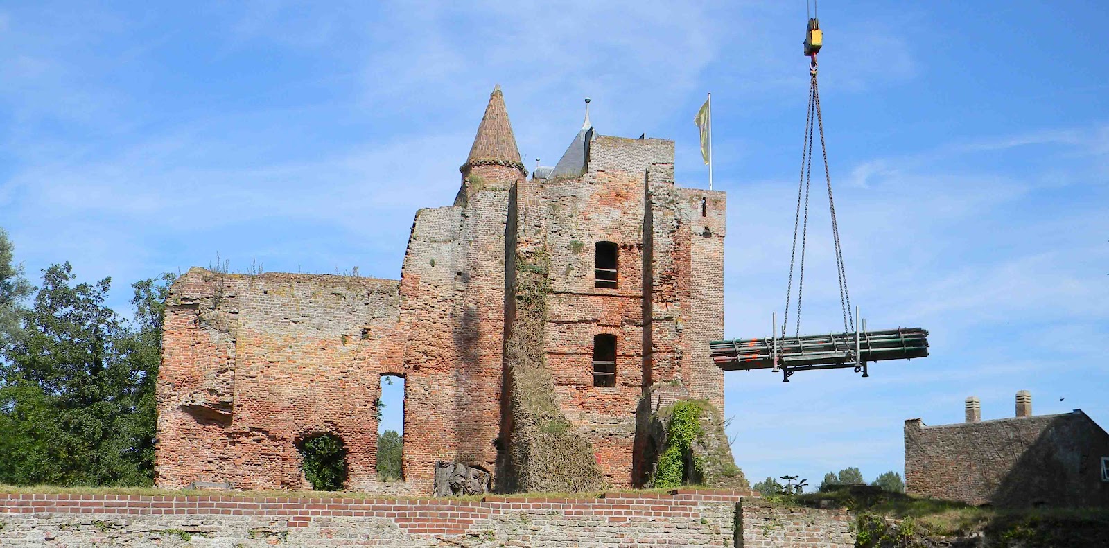Observeren: De ruïne van Brederode gaat dicht!