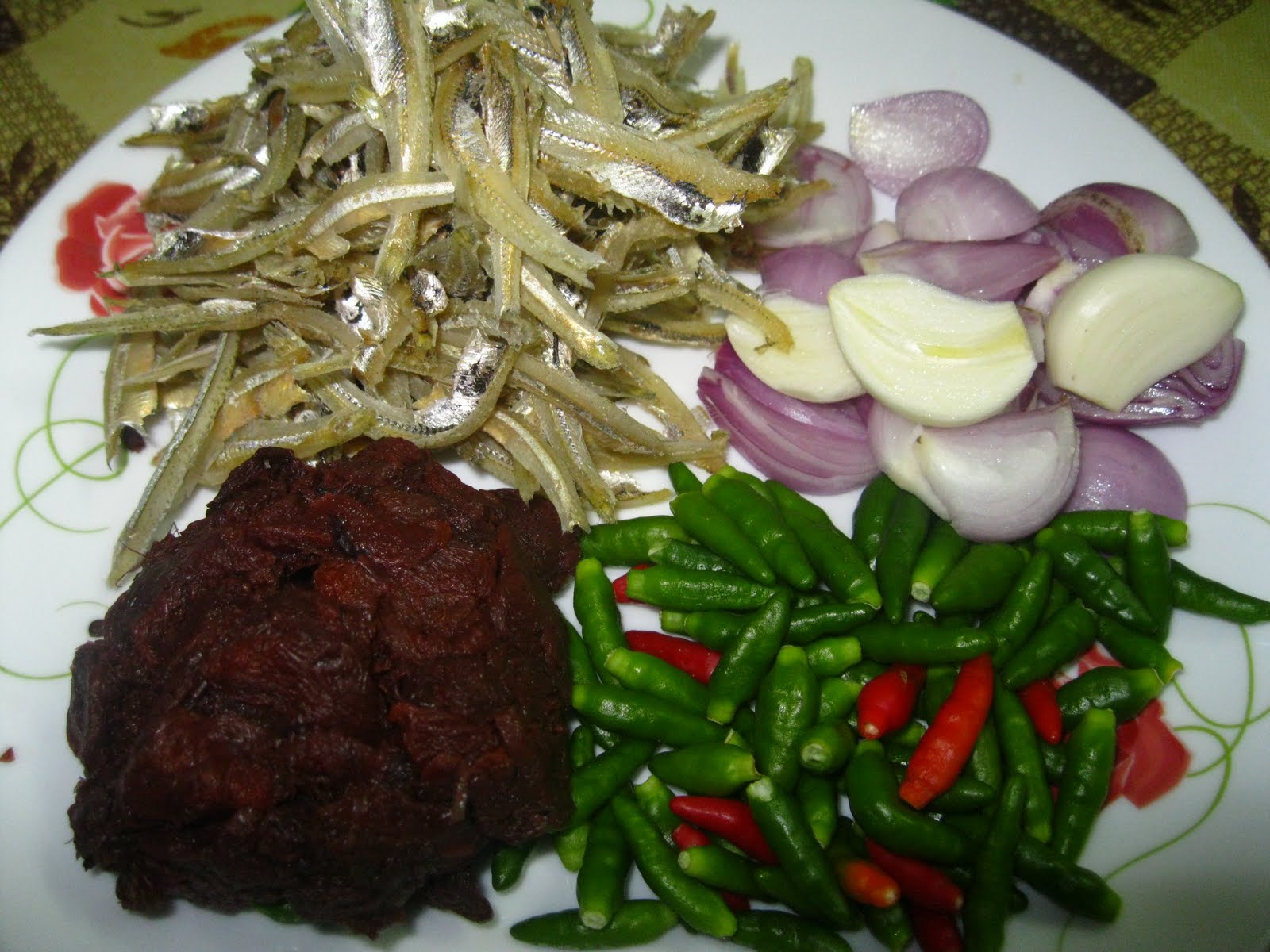 Dari Dapur Maklong: Sambal Bilis Belimbing Buluh Hitam