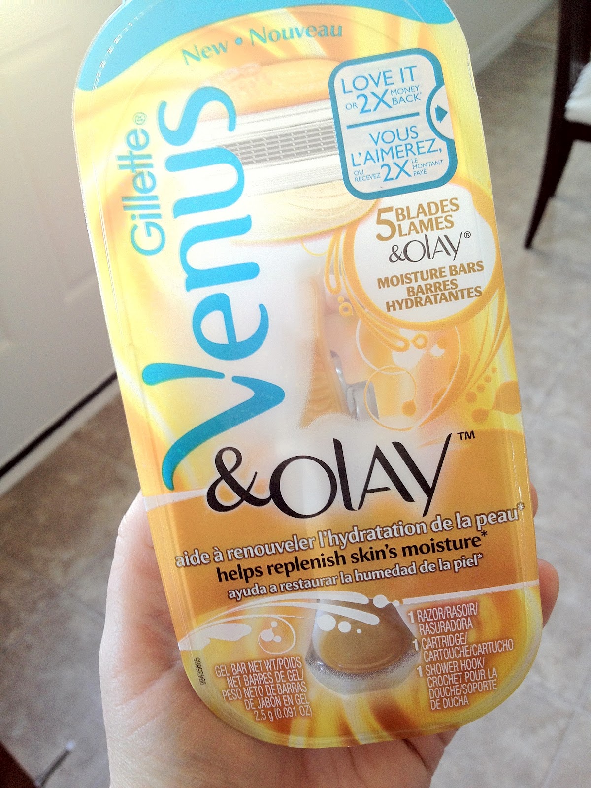 What Lola Wants: Product Review: Gillette Venus & Olay Razor