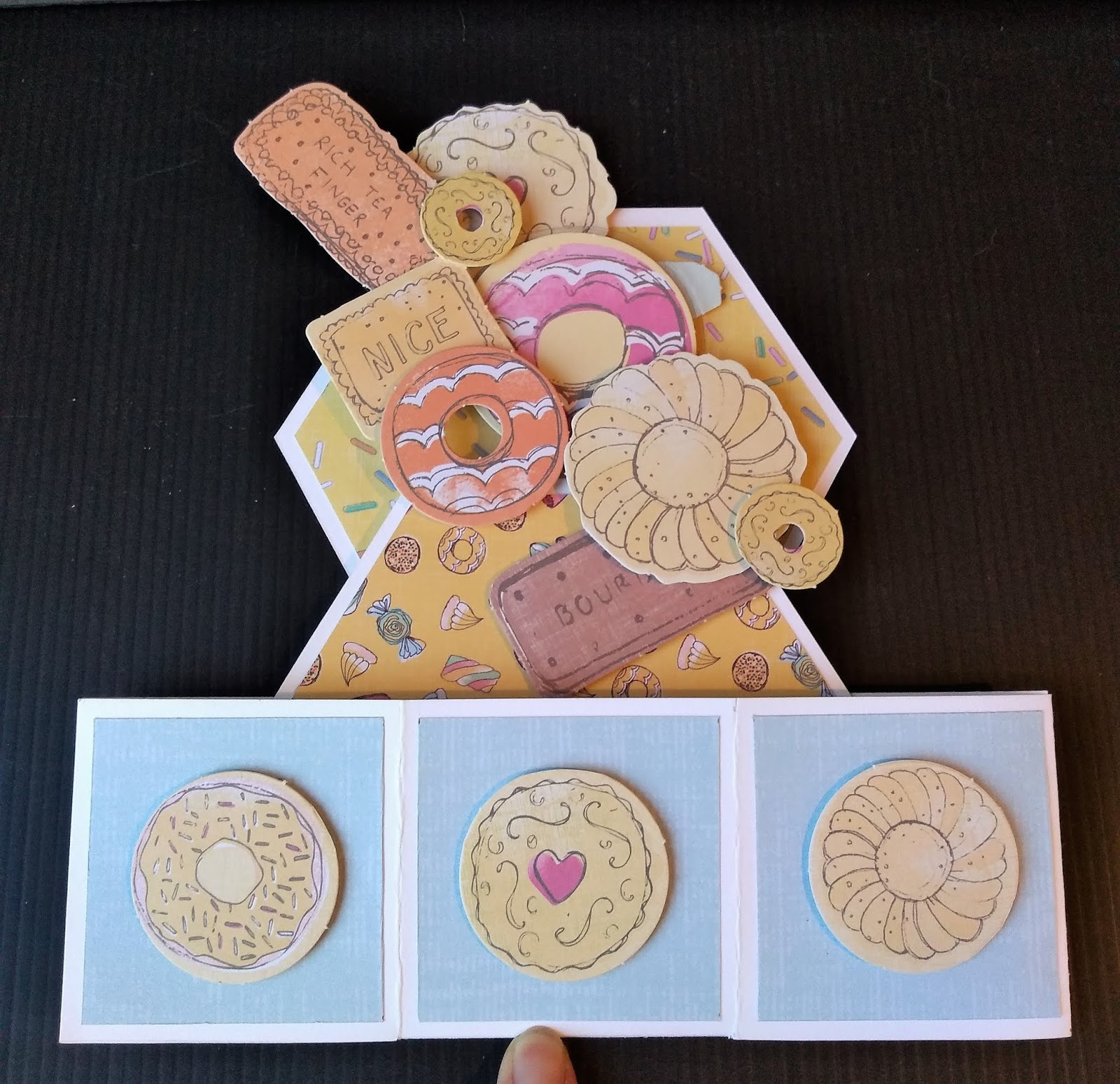 IcedImages: Hexagonal Pop-Up Box Card