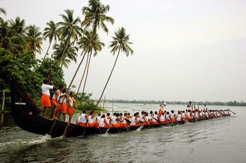 "Cooking Isn't Rocket science" : Varutharacha Fish Curry / Fish in ...