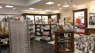Wichita City Moms: Versona Accessories lands in Wichita!