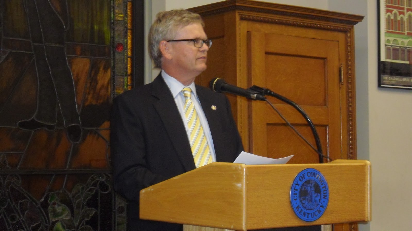 The River City News: GOOD LUCK, CHUCK: COVINGTON'S NEW MAYOR IS NAMED