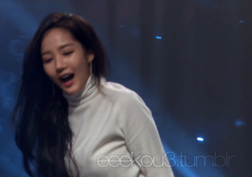 넷플릭스 예능 범인은 바로 너 박민영.gif