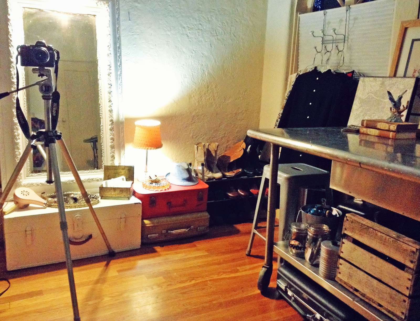 idlized: New Merch : New Photoshoot : Behind the Scenes