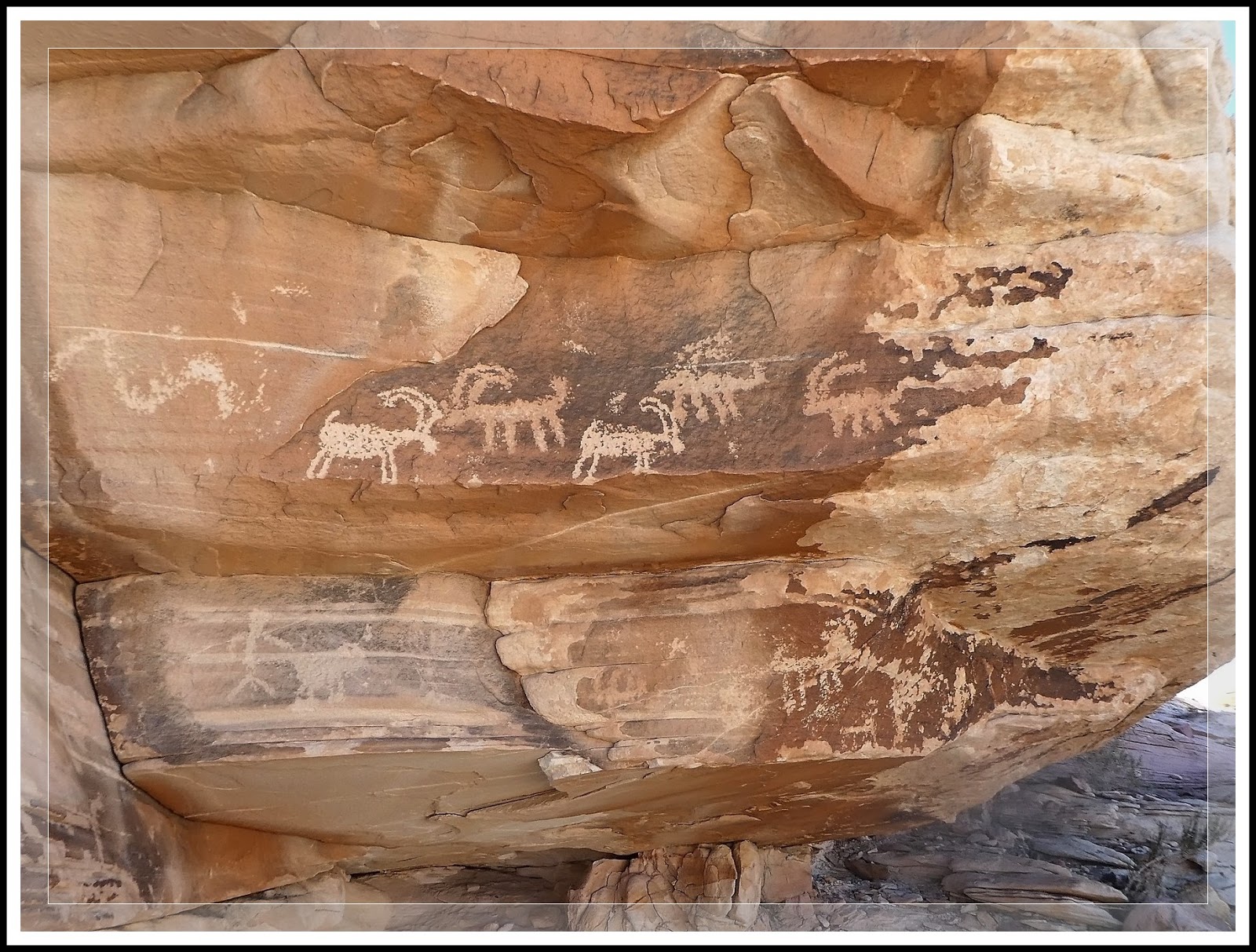 Ken's Photo Gallery: 04-2016 Desert Rock Art