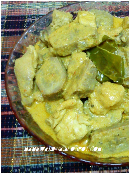 Dari Dapur MaDiHaA: Gulai Ayam dan Pisang Muda Berempah