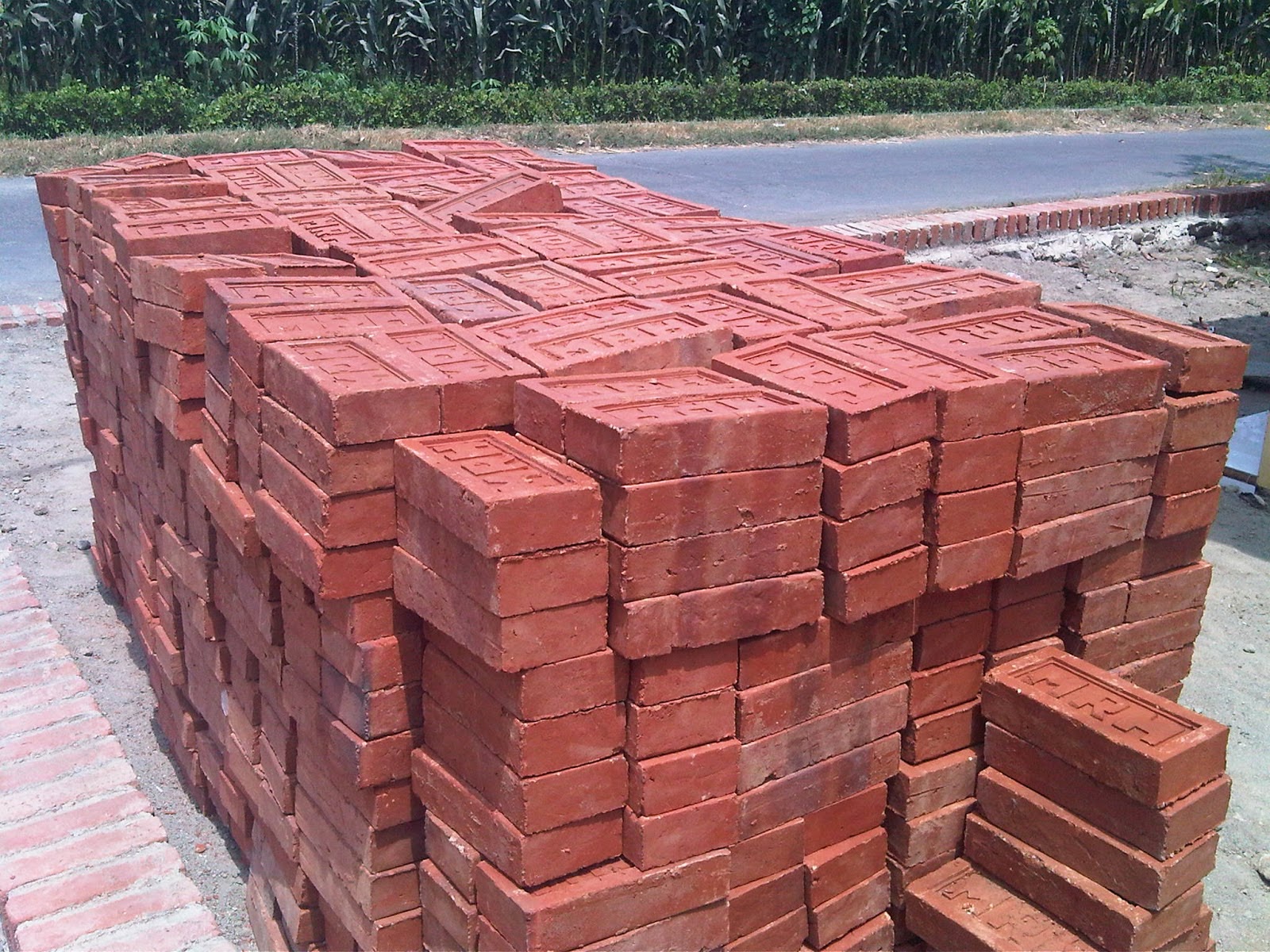 Tempo: MEMILIH UKURAN, JENIS DAN KUALITAS BATU BATA