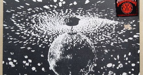 Carpe Diem: Neil Young - Mirror Ball (1995)