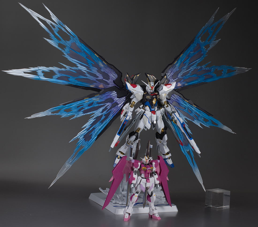 GUNDAM GUY: METAL BUILD Strike Freedom Gundam Wing of Light Effect Part ...