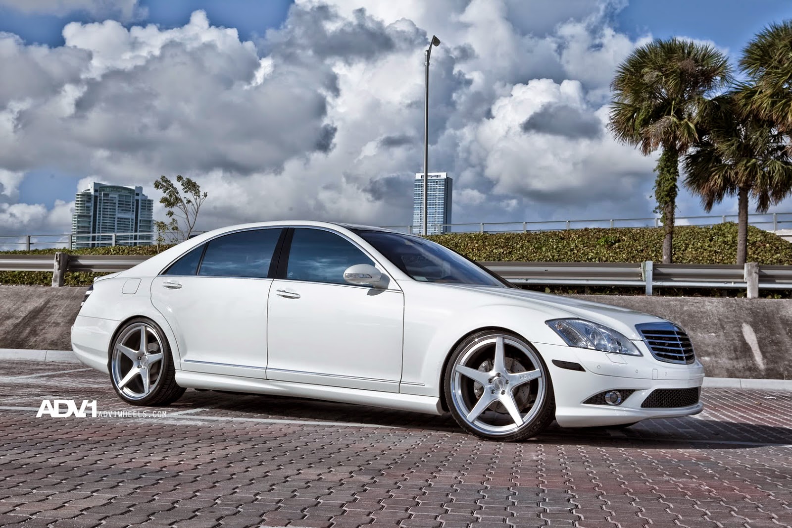 Mercedes-Benz W221 S550 on ADV.1 Wheels | BENZTUNING