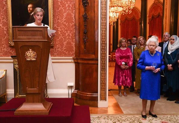 Queen Elizabeth hosted a reception for The Queen Elizabeth Diamond ...