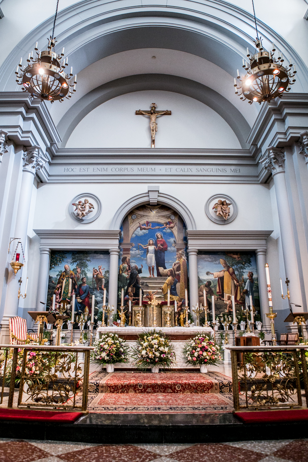 St. Agnes | Midtown, New York, NY | stepping into church, one at a time