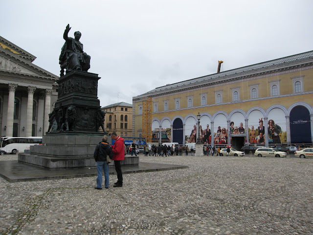 Impresii de calatorie: 1. Rezidenta din Munchen (Die Munchner Residenz ...