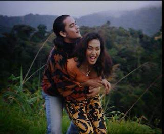 peti surat: Pasangan dalam filem yang menjadi ingatan.....
