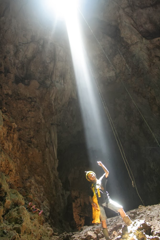 YOGYAKARTA ADVENTURE TOUR: COKRO CAVING