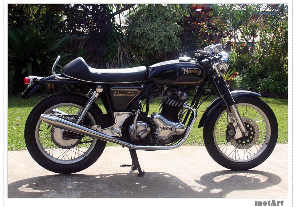 MotArt: 1972 Norton Commando 750