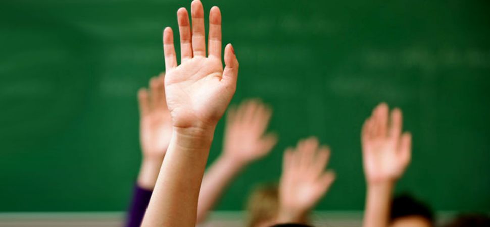 Educatia si tehnologia : Educatia traditionalista vs educatia moderna