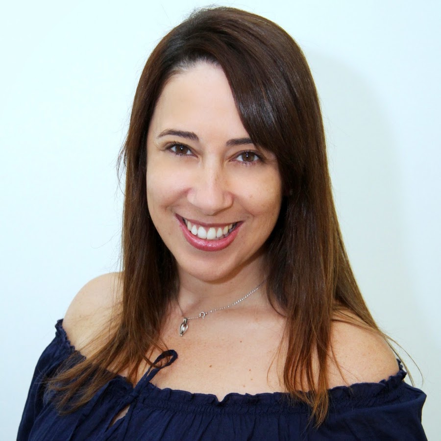 Eu Sou Um Pouco De Cada Livro Que Li: Livros | Autoras que inspiram ...