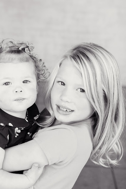 Feeling the photo: ::Allred ladies::