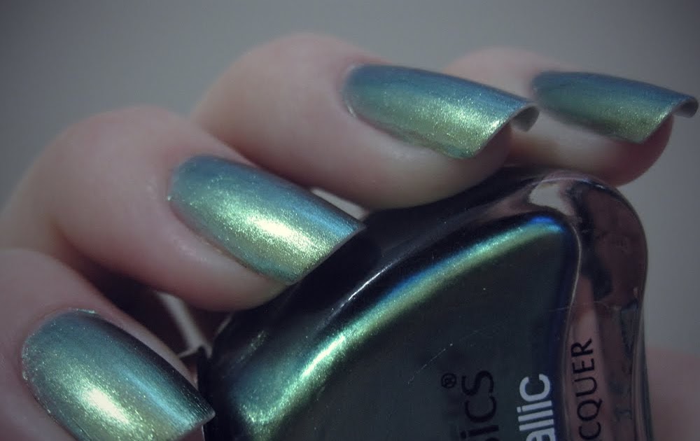 Royal Milk Tea: Chanel Peridot Golden Rose Metallic 08