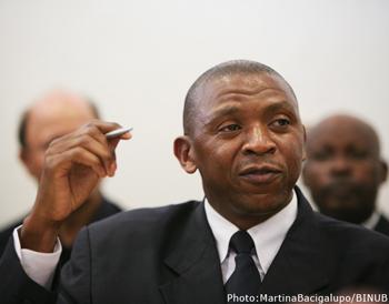 Le Burundi Nouveau: Agathon Rwasa, seul candidat fort de l'opposition ...