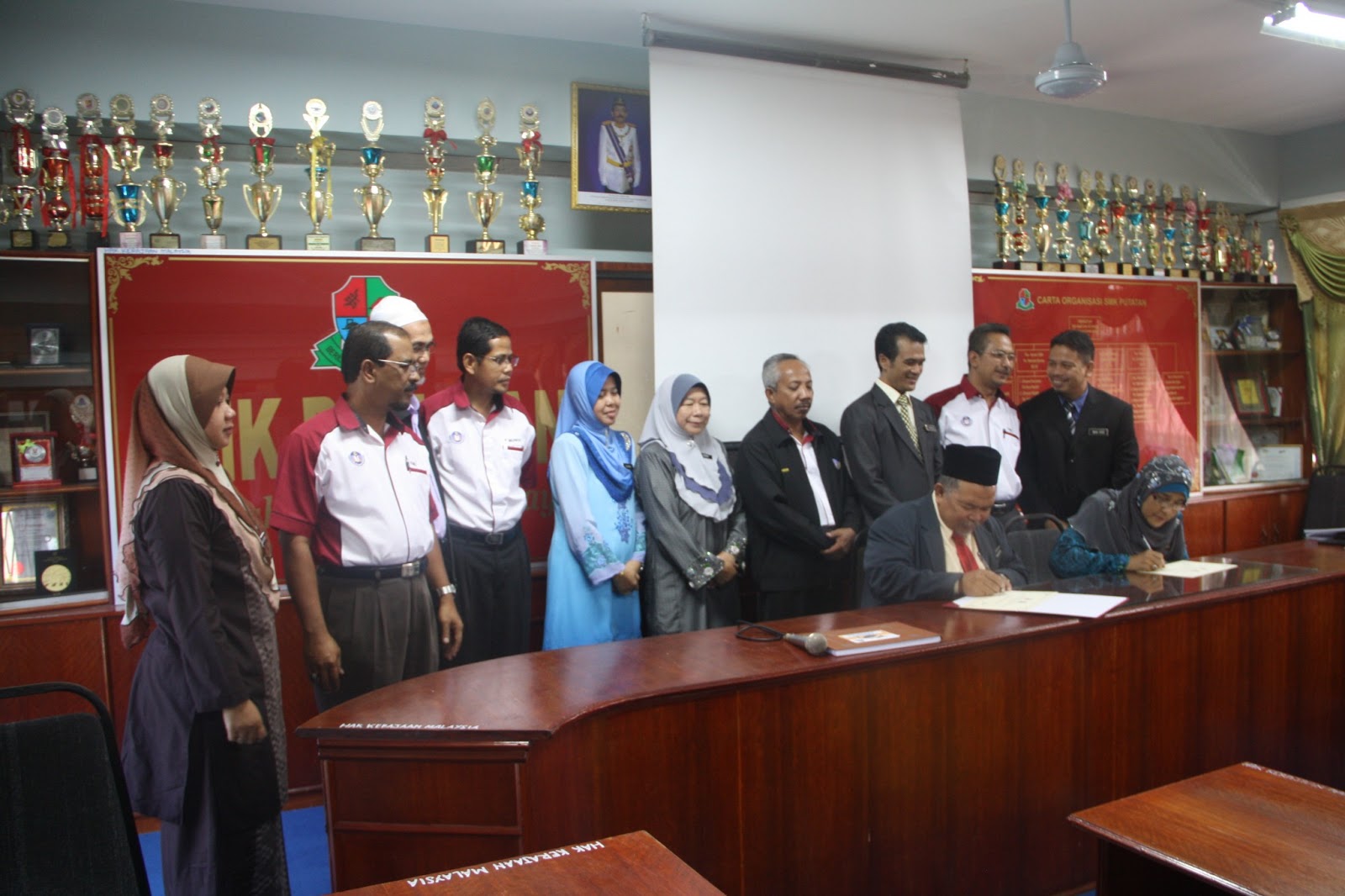 Pra- Universiti, SMK Munshi Abdullah, Melaka: Interaksi Ilmu Melaka ...