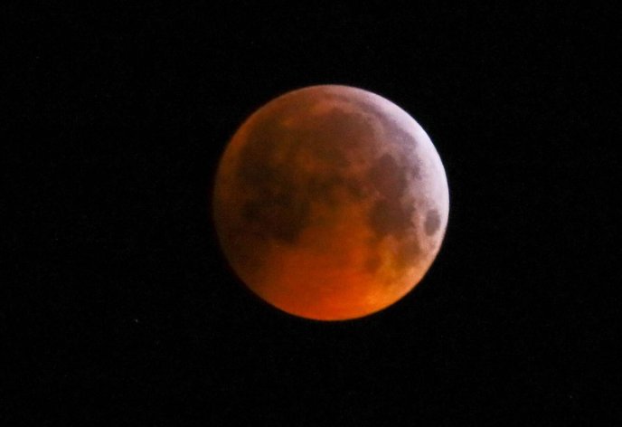 spagosmail: Slike potpunog pomračenja mjeseca