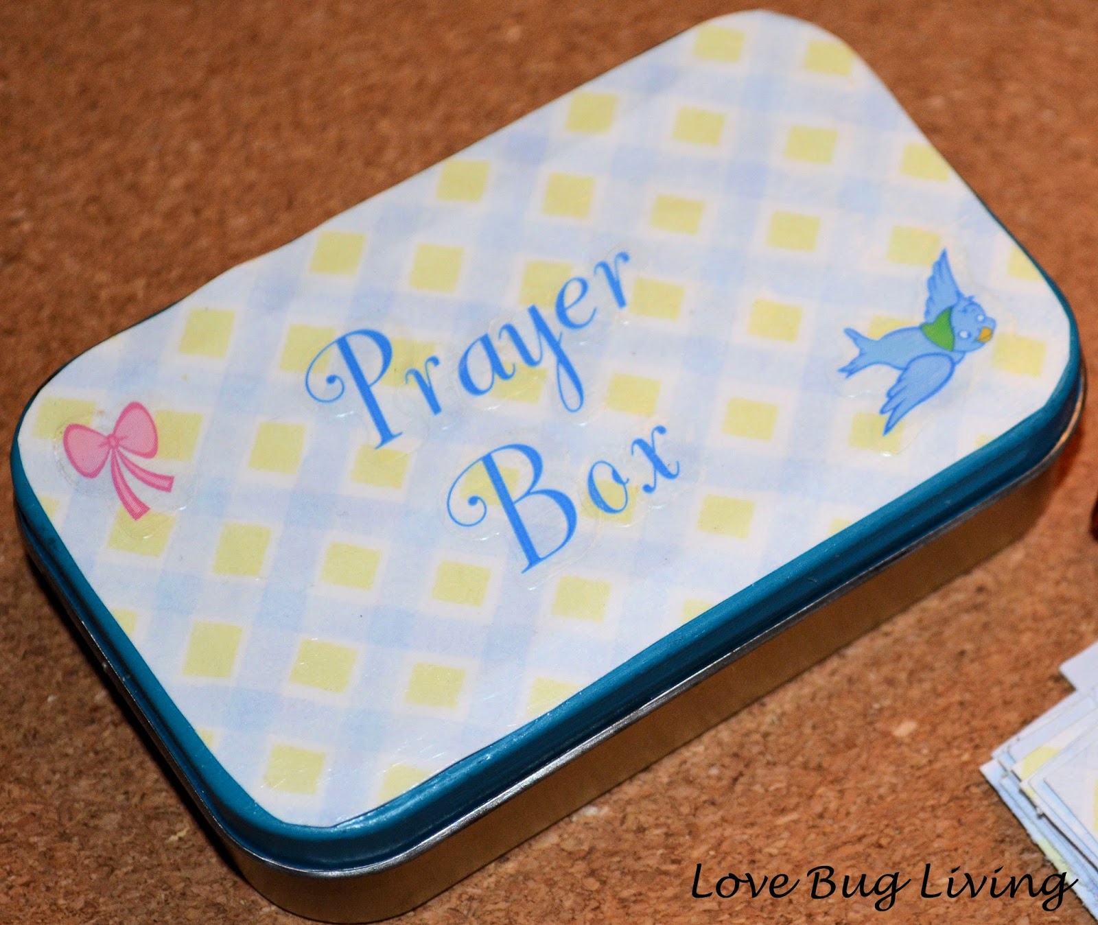 Love Bug Living: Prayer Box from an Altoids Tin