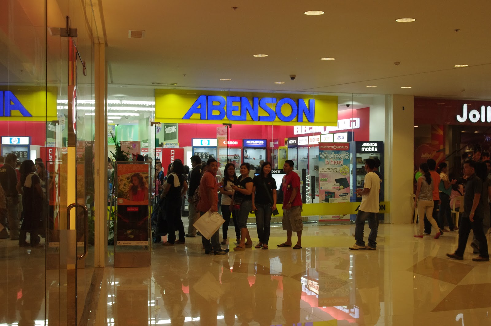 noel autor: Centrio, an Ayala Mall in Cagayan de Oro City