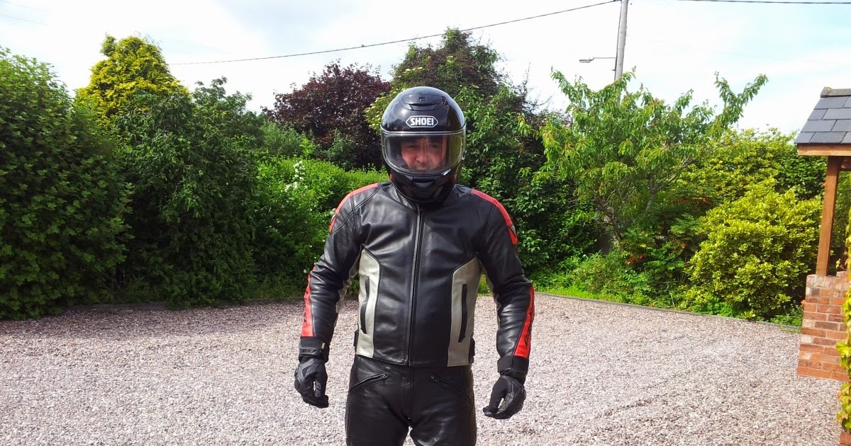 Speedmonkey: All Geared Up - How To Choose The Right Motorcycle Gear