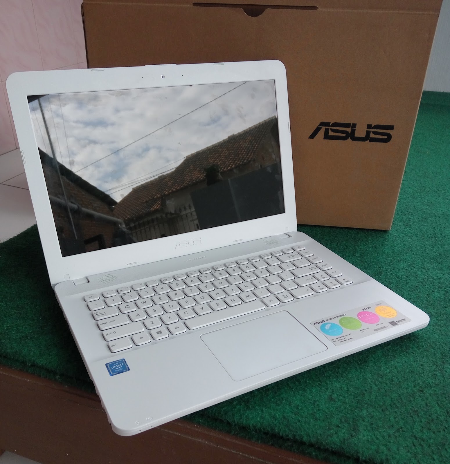 Jual Laptop ASUS X441NA Putih muLUS Second Fulset | Banyuwangilaptop ...