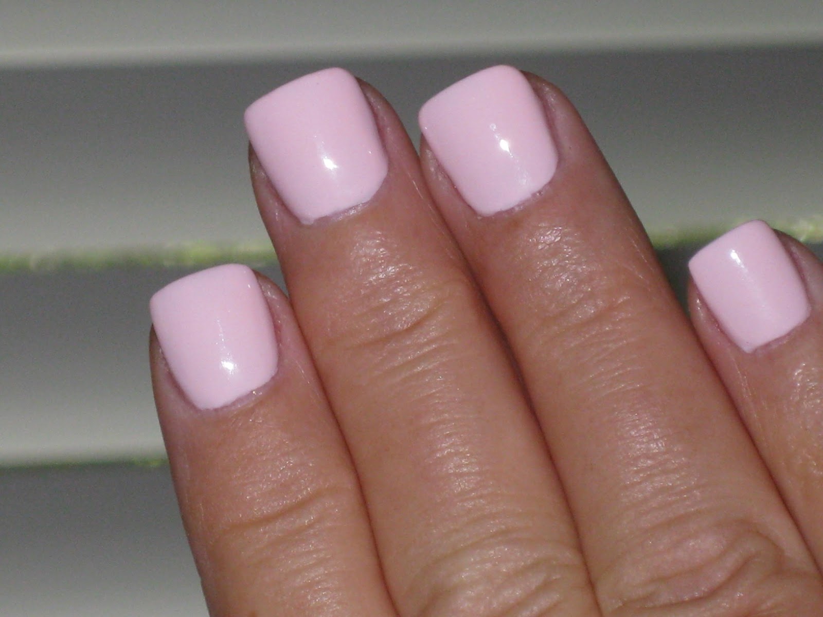 Essie Nail Lacquer "Fiji"