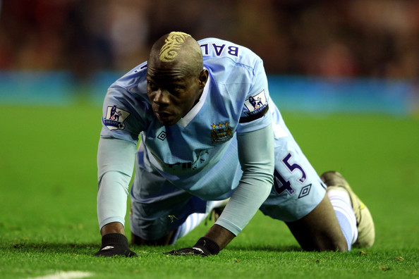 All Football Stars: Mario Balotelli Hairstyles Pictures 2012