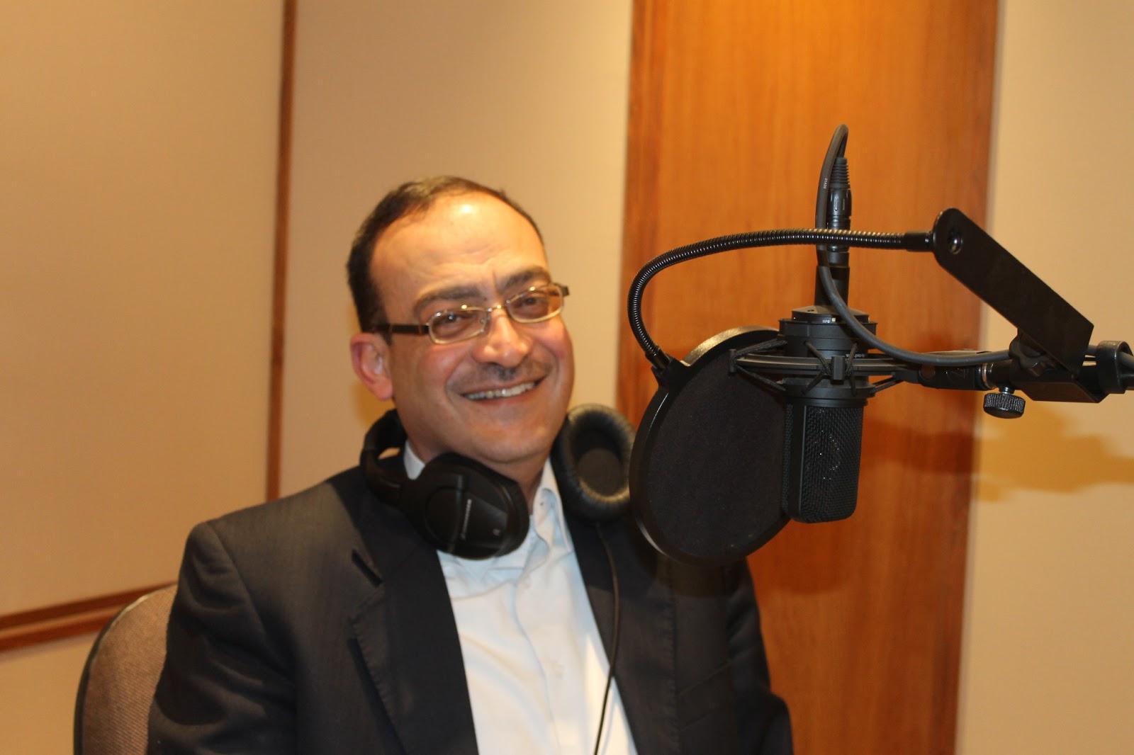 الإعلامي نبيل أبو عبيد: صور الإعلامي نبيل محمود ابوعبيد