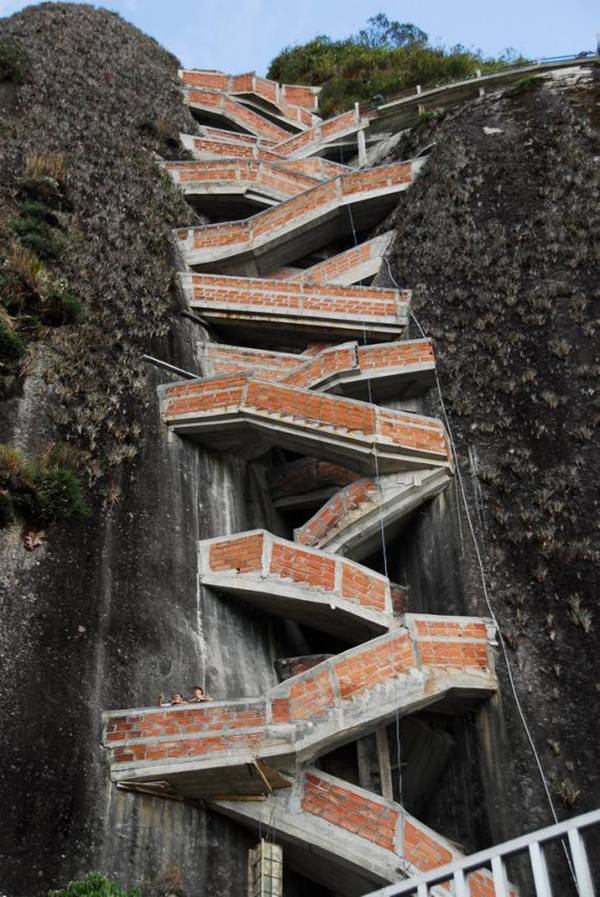 Girls With Dreams Become Women With Vision..!!!: The Guatape Rock in ...