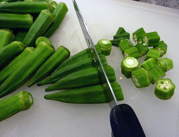 Fluffy Chix Cook: Okra and Tomatoes a Southerner's Summer Love