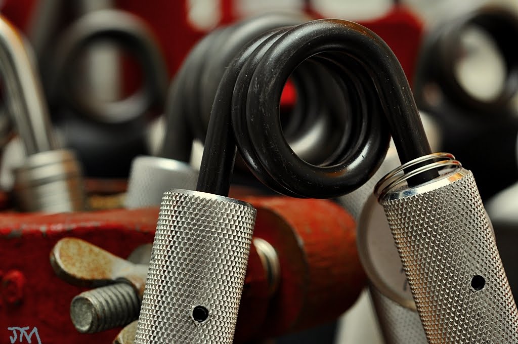 Mighty Joe's Grippers & MORE!: Warren Tetting Grippers = Symbols of ...