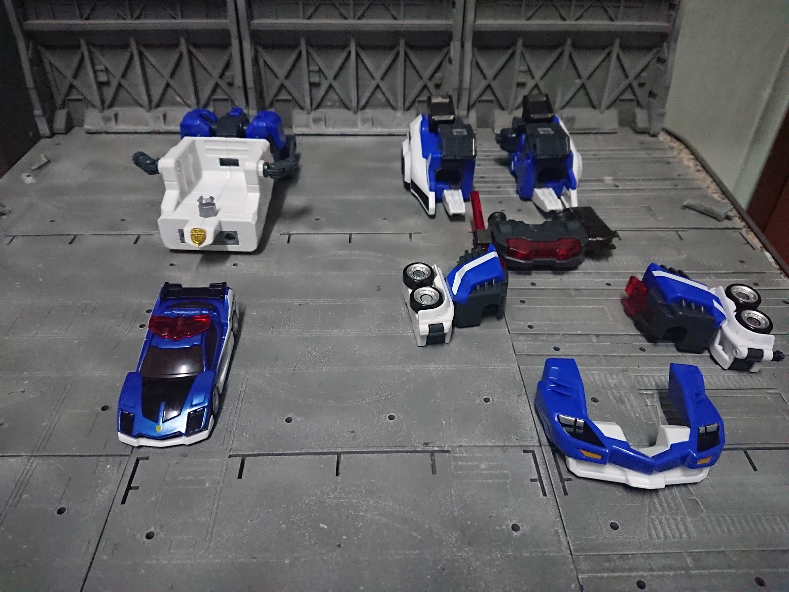 Bang04: [Review] Tomica Hyper Rescue Drive Head MKII Cyclone ...