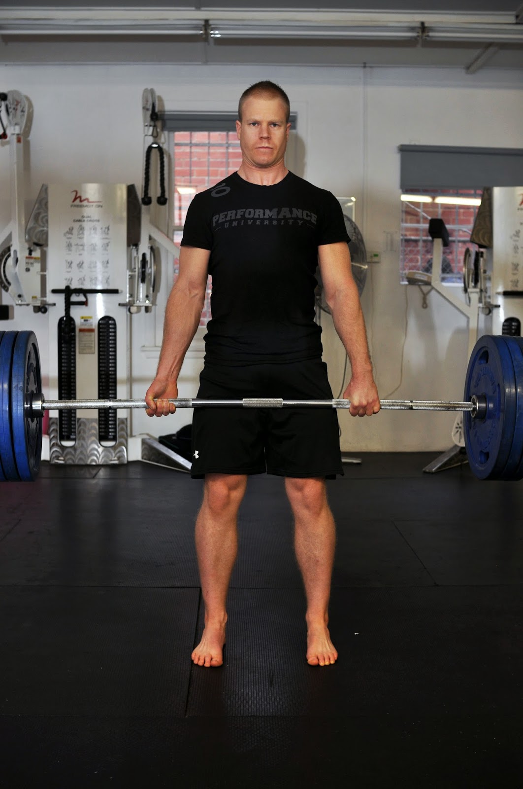Fitness Pollenator: How Top Fitness Pro's Coach Leg Position on Pull-ups