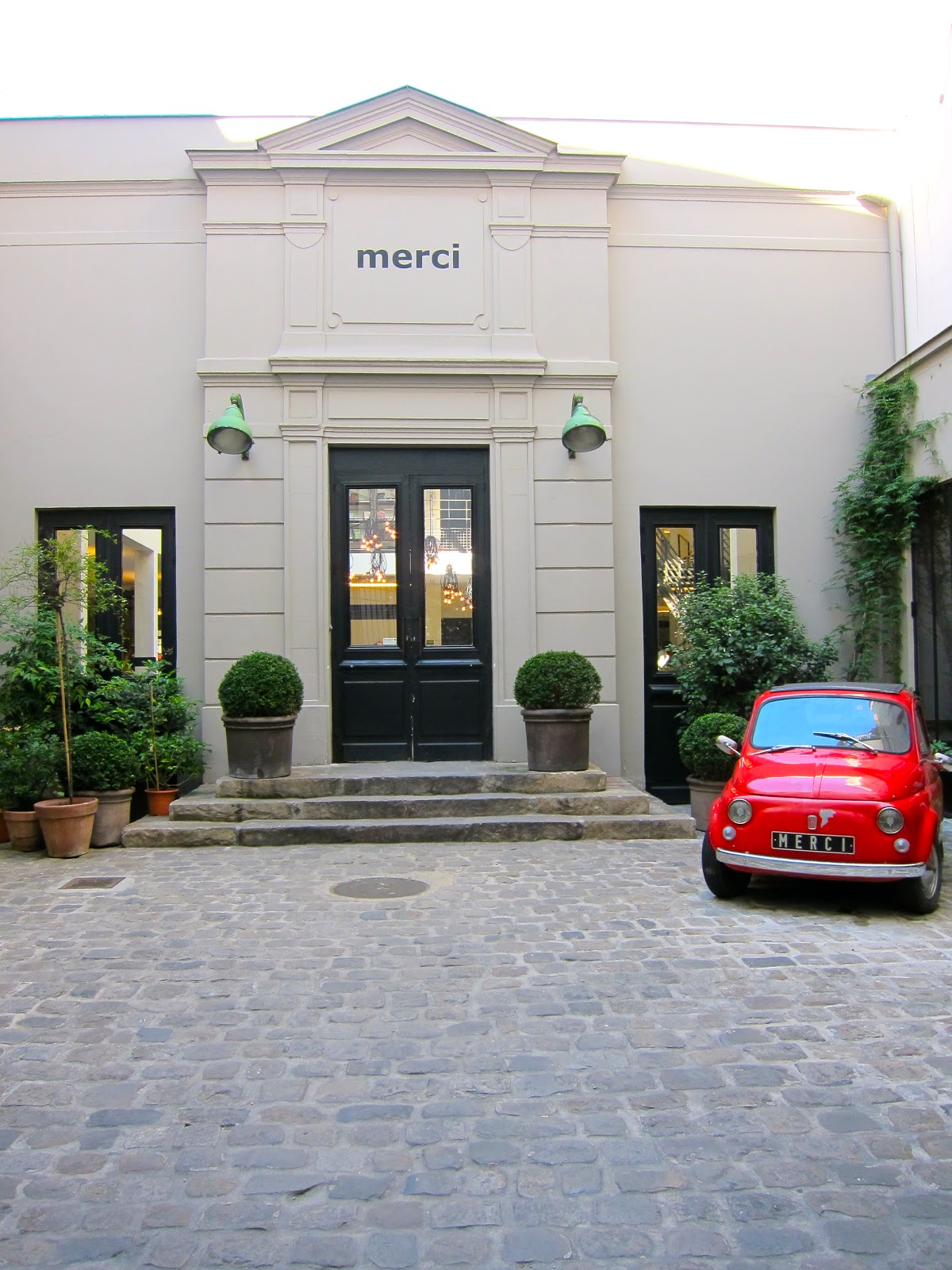 once.daily.chic: Merci Paris