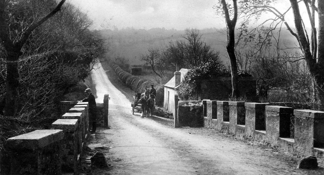Tour Scotland: Old Photograph Horse And Cart On The Road To Banff Scotland