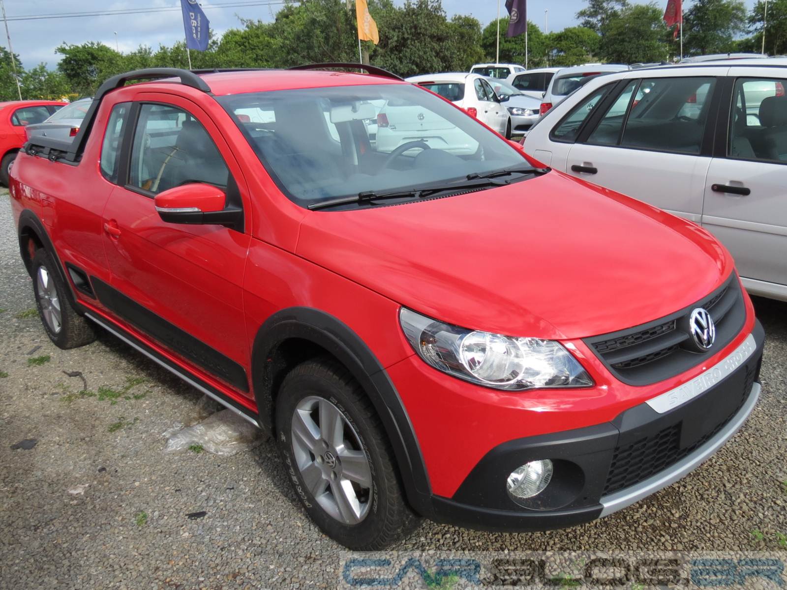 VW Saveiro 2013 é vendida com desconto de até 12% às vésperas do ...