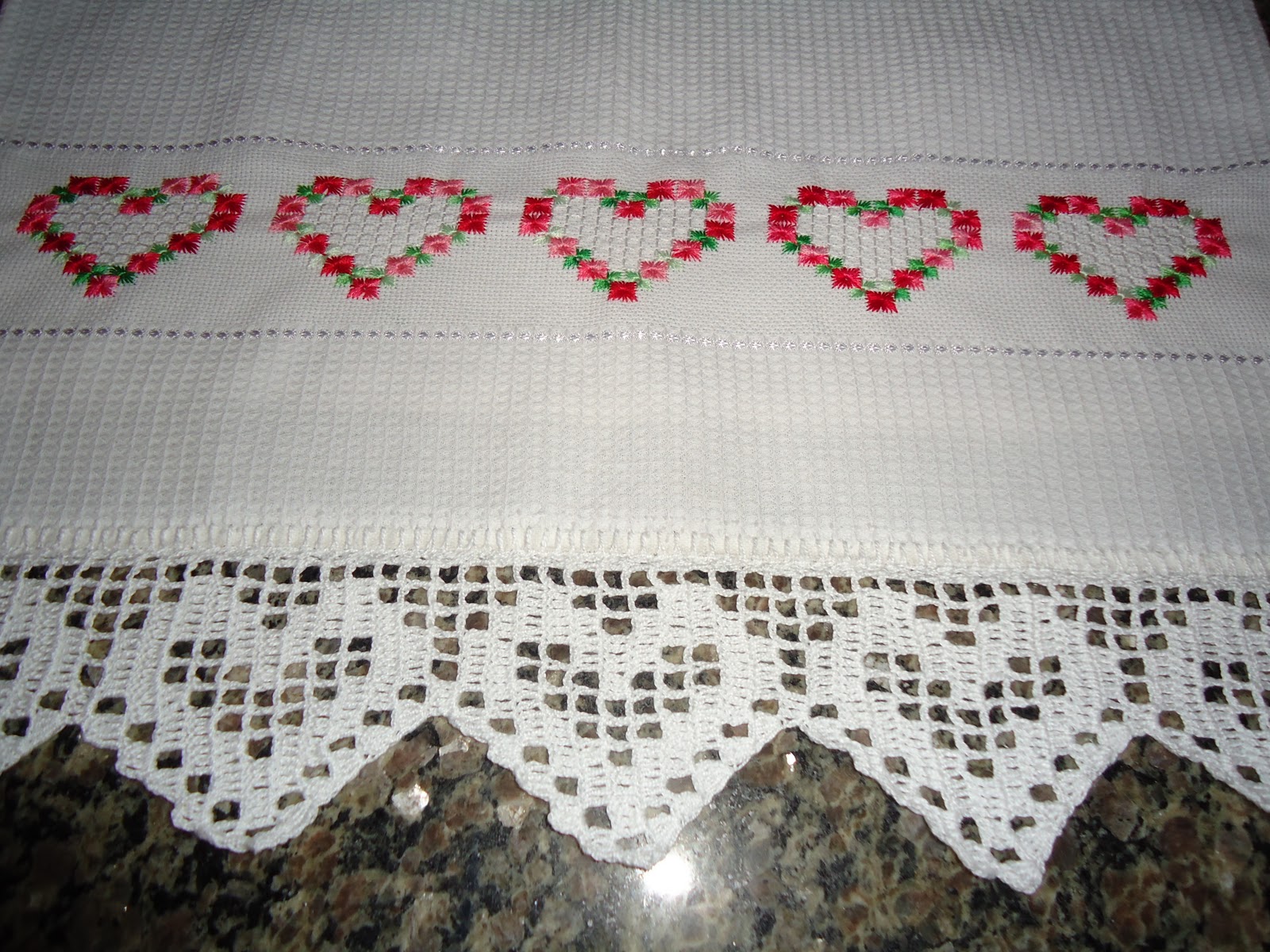 BORDADOS DA LÊ: Panos de Prato...Ponto Crivo...