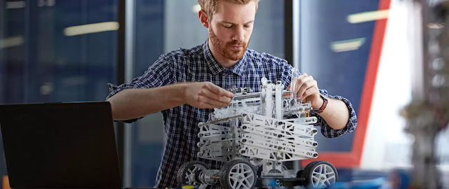 Bachelor in Mechatronics & Robotics