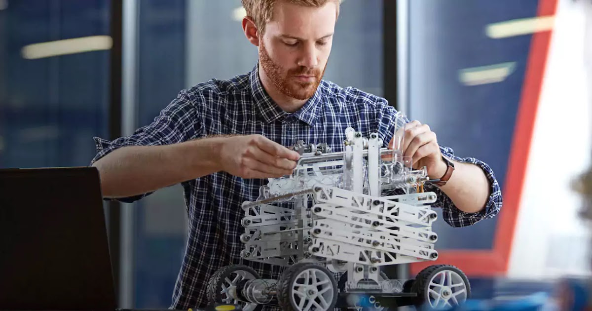 Bachelor in Mechatronics & Robotics